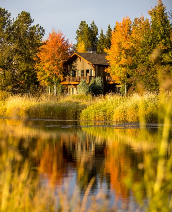Lodge Village | Guest Rooms & Suites at Sunriver Resort